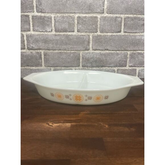 Pyrex | Kitchen | Vintage Pyrex Town Country Divided Casserole Dish 5 ...